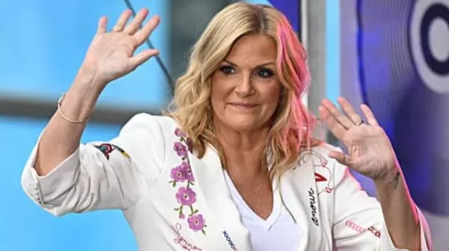 Trisha Yearwood NBC Today 2025 Blazer of Trisha Yearwood in The View ...