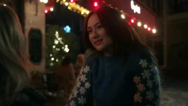 Sezane Luke Jumper worn by Isabel 'Belly' Conklin (Lola Tung) as seen ...