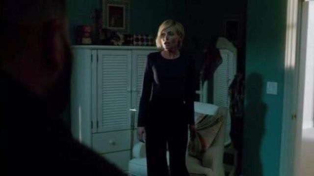 The t-shirt of Elizabeth North (Portia de Rossi) in Scandal S4E11 | Spotern