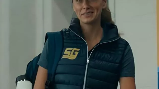 Chad Powers S01 Perry Mattfeld Chaleco acolchado usado por Ricky (Perry ...