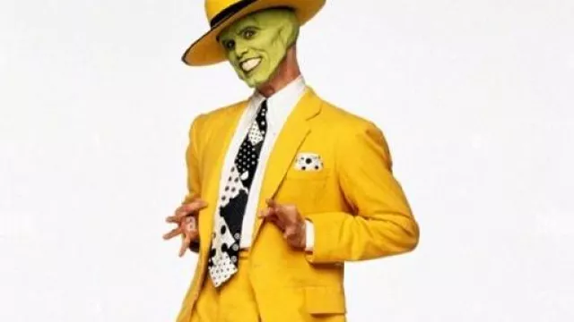 The Mask Suit worn by Stanley Ipkiss / The Mask (Jim Carrey) as seen in ...