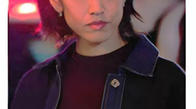 Law And Order S25 Connie Shi Cardigan en denim superposé | Spotern