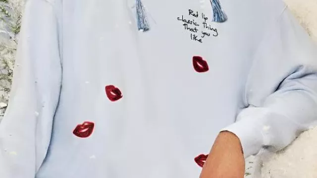 Sequin Red Lip Classic Thing That You Like Sweatshirt worn by Taylor ...