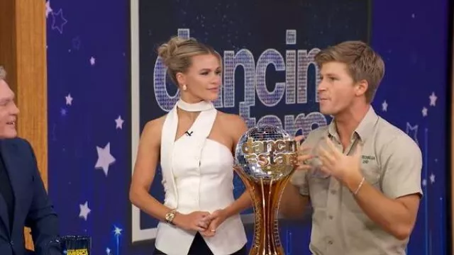 All The Ways Courtney Top que lleva Witney Carson tal como se ve en ...
