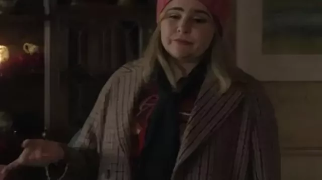 The Twelve Dates ‘Til Christmas S01 Mae Whitman Plaid Coat worn by Kate ...