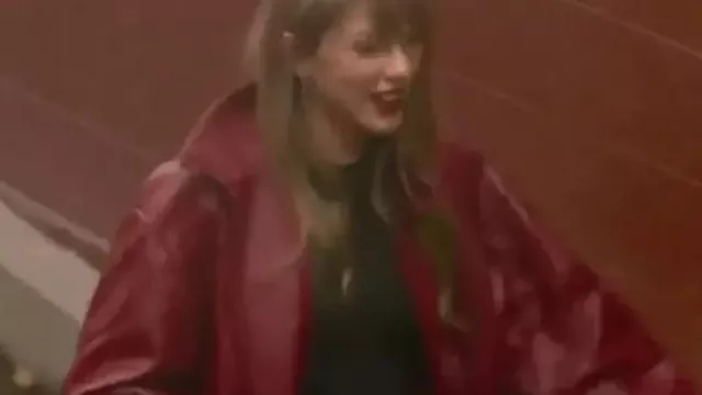 Taylor Swift Chiefs contre Broncos Red Bomber Jacket de Taylor Swift ...