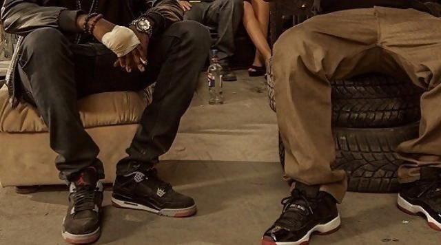 Les Nike Air Jordan XI Bred dans Fastlife | Spotern