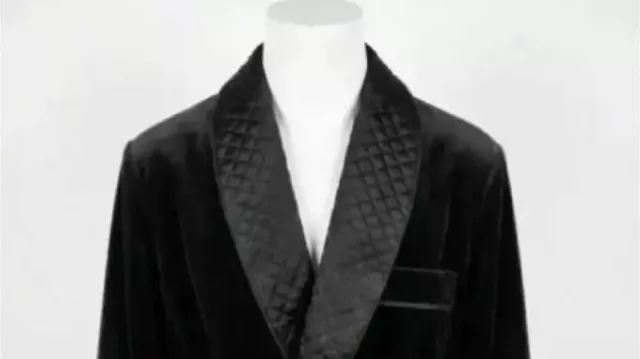 Roselli Smoking Velvet Jacket | Spotern