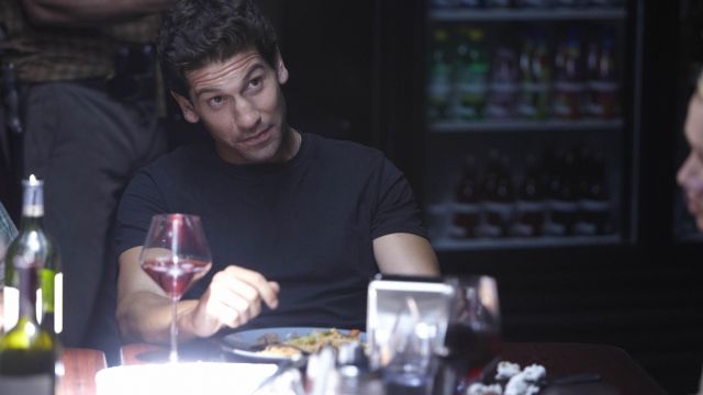 The t-shirt of Shane Walsh (Jon Bernthal) on The Walking Dead | Spotern