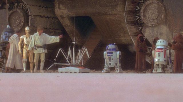 The replica of the R5-D4 in Star Wars IV : A new hope | Spotern