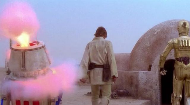 The robot R5-D4 in Star Wars IV : A new hope | Spotern