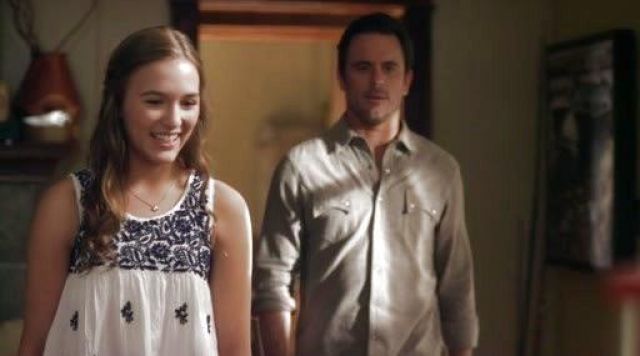 The top of Maddie Conrad (Lennon Stella) in Nashville | Spotern