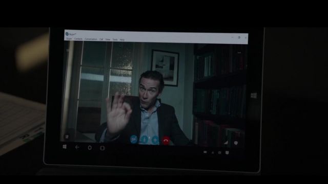 The Microsoft tablet from Dr. Stephen Strange (Benedict Cumberbatch) in ...