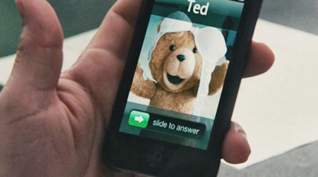 The mobile phone of John Bennett (Matt Wahlberg) in Ted | Spotern