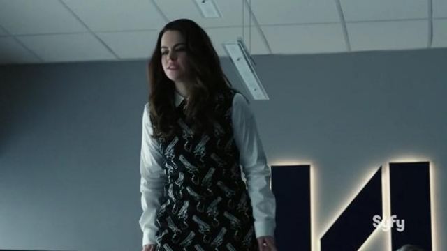 The dress print of Jennifer Goines (Emily Hampshire) in 12 Monkeys ...