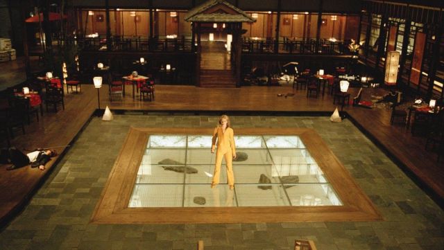 The replica of the costume yellow Black Mamba (Uma Thurman) in Kill ...