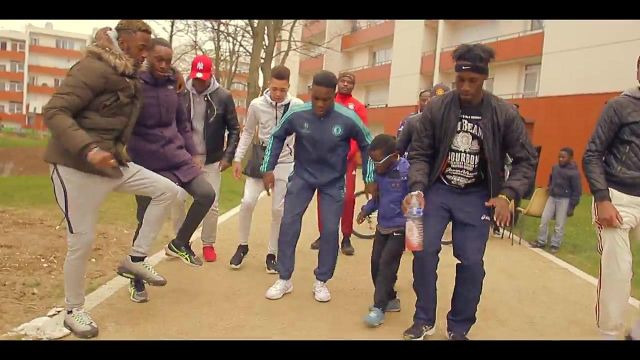 The nike 95 in the clip EA Sports Danik | Spotern