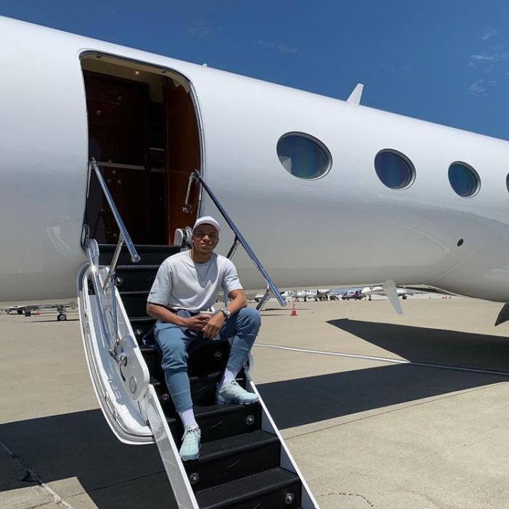 Kylian Mbappé: Clothes, Outfits, Brands, Style and Looks | Spotern