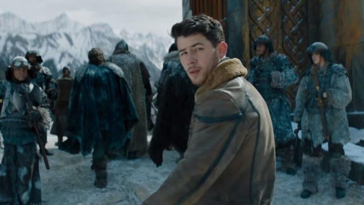 Jumanji: The Next Level: Clothes, Outfits, Brands, Style and Looks ...