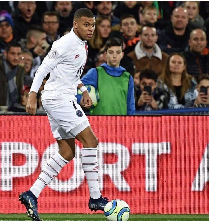 Kylian Mbappé: Clothes, Outfits, Brands, Style and Looks | Spotern