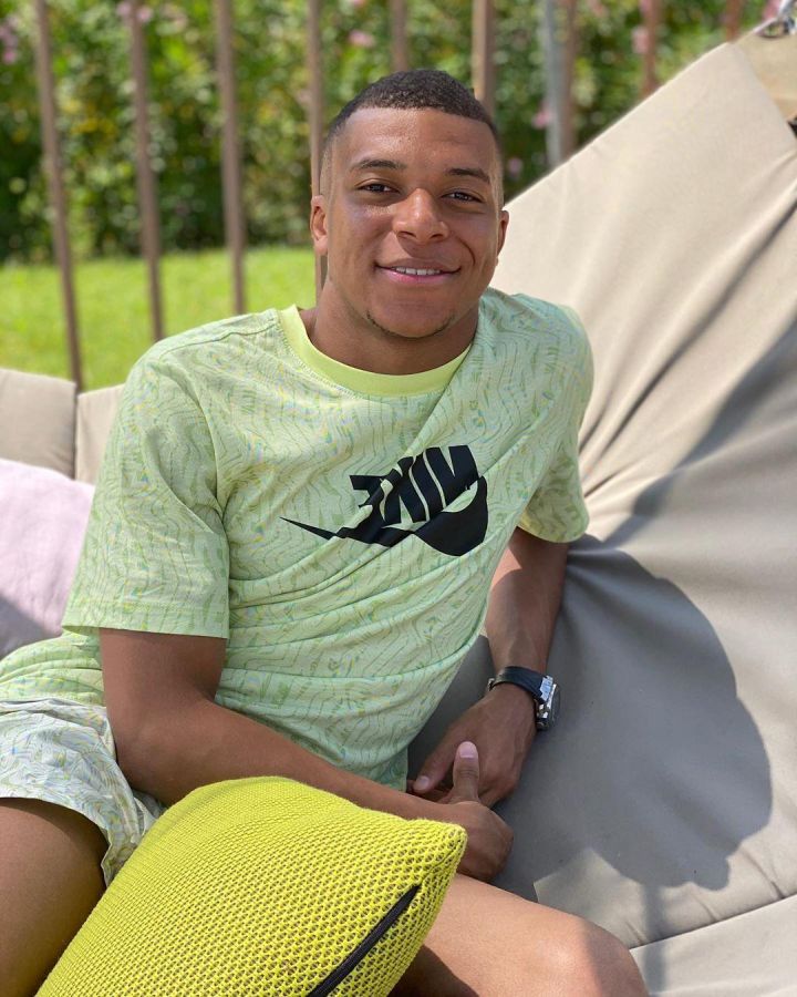 Kylian Mbappé: Clothes, Outfits, Brands, Style and Looks | Spotern