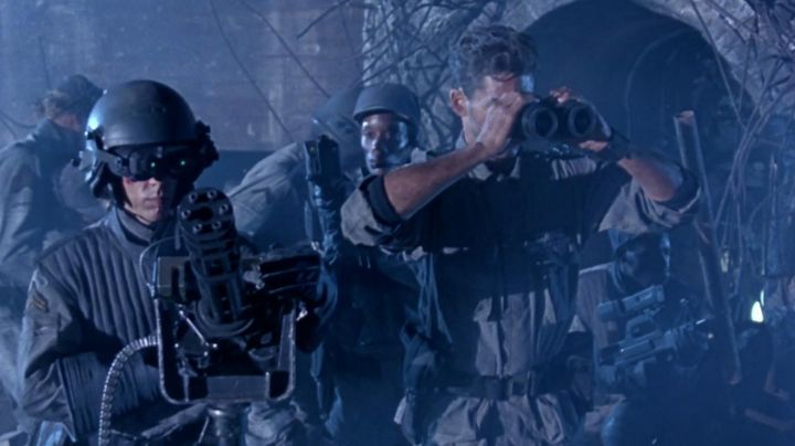 Terminator 2: Judgment Day: Clothes, Outfits, Brands, Style and Looks ...