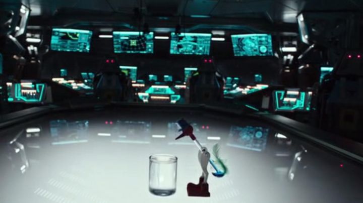 Alien: Covenant: Clothes, Outfits, Brands, Style and Looks | Spotern