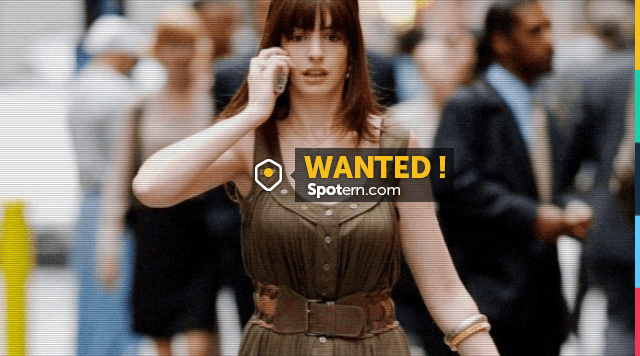 The Calvin Klein khaki dress worn by Andrea Sachs (Anne Hathaway) in ...