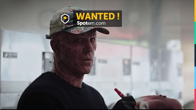 The cap of Deadpool to the laundry | Spotern