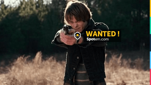 The watch of Jonathan Byers (Charlie Heaton) in Stranger Things | Spotern