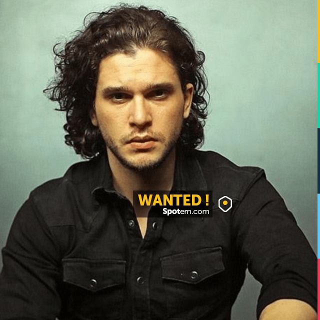 The black shirt of Kit Harrington in a photo shoot | Spotern