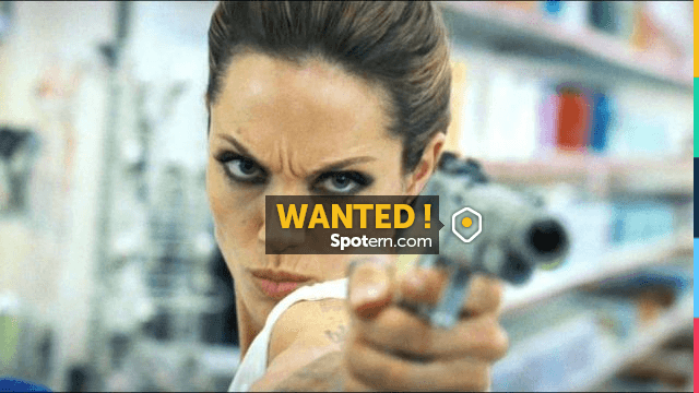 La réplique de l’arme de Fox (Angelina Jolie) dans le film Wanted ...