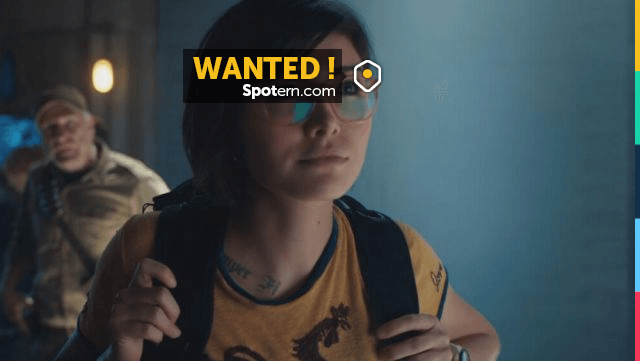 Eyewear worn by Zia Rodriguez (Daniella Pineda) as seen in Jurassic ...