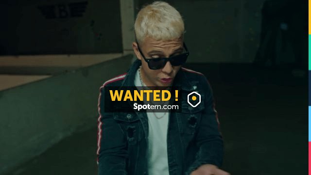 Jean jacket with bands of PLK in the video clip "250" | Spotern