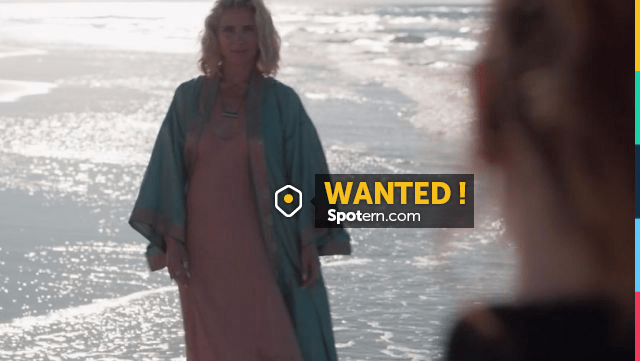 The long kimono worn by Adrielle Cuthbert (Elsa Pataky) in Earth tides ...