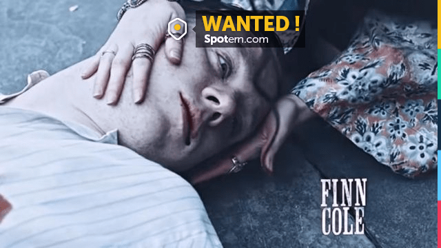El anillo usado por Esme Shelby (Aimee-Ffion Edwards) en Peaky Blinders ...