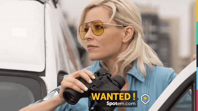 The leather jacket blue worn by Bosley (Elizabeth Banks) in the film ...