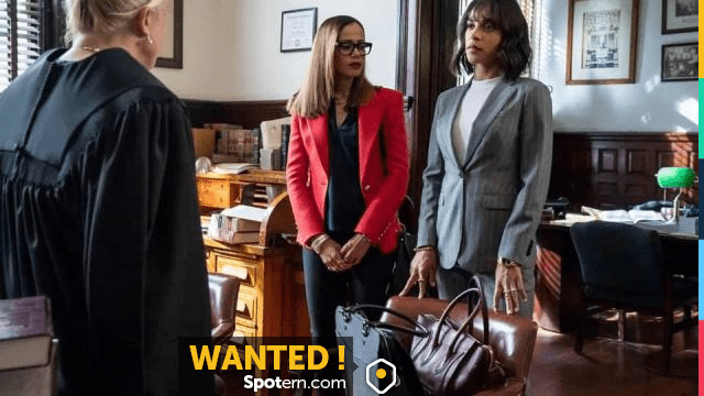 Black Tote Bag of Edie Palmer (Megalyn Echikunwoke) in Almost Family ...