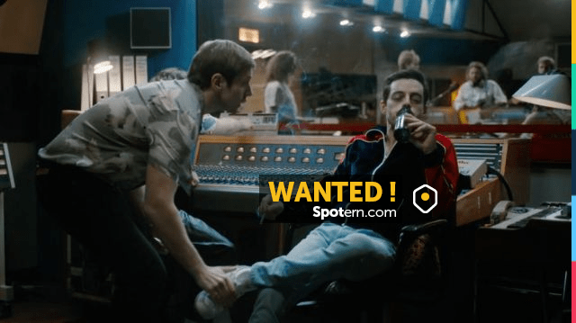 The tracksuit jacket scope Freddie Mercury (Rami Malek) in Bohemian Rhapsody | Spotern