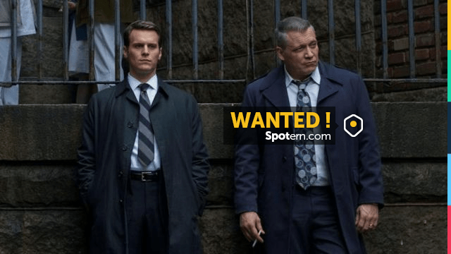 Darkblue Coat worn by Bill Tench (Holt McCallany) in Mindhunter (S01E09 ...