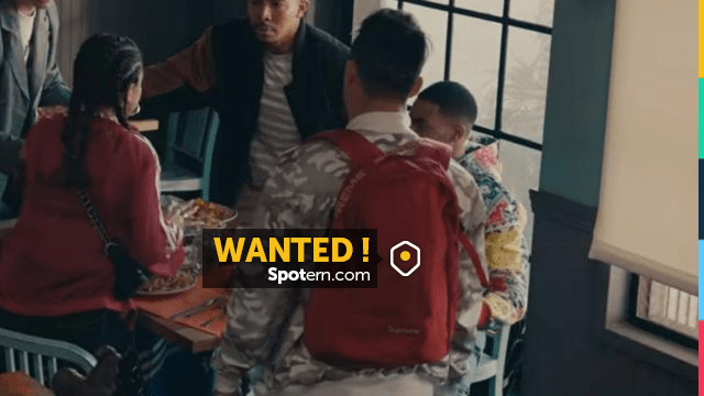 Le sac à dos Supreme de Cole (Justin Lee) dans la série Sneaker Addicts ...