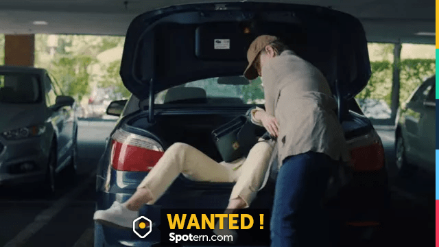 The white sneakers worn by Marla Grayson (Rosamund Pike) in the ...