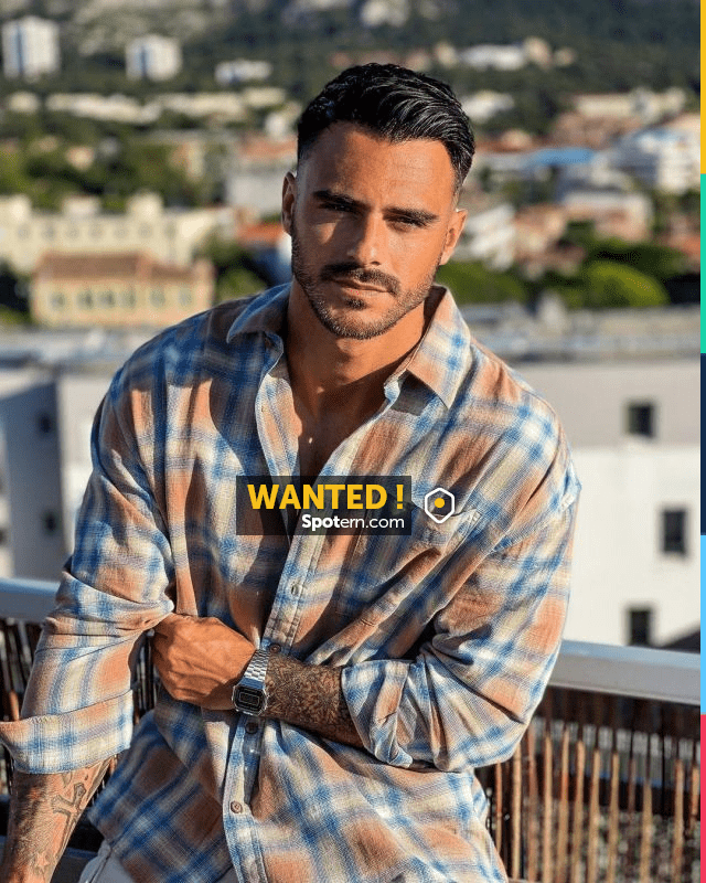 Plaid shirt of benji samat on the account Instagram of @benji_samat ...