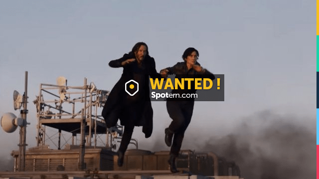 Long black coat worn by Neo (Keanu Reeves) as seen in The Matrix ...