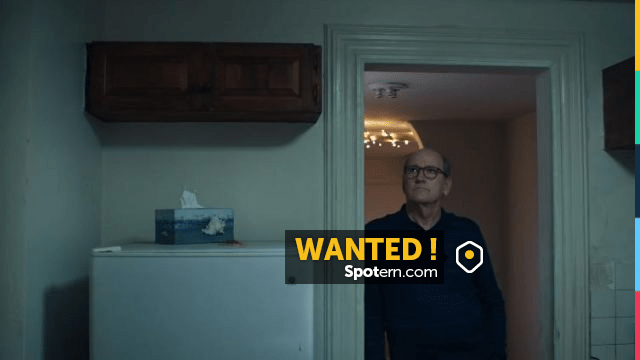 Blue shirt polo worn by Erik Blake (Richard Jenkins) as seen in The ...