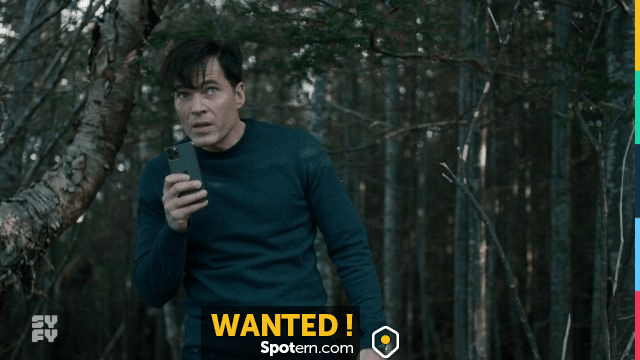 Watch worn by Luke Roman (Tim Rozon) as seen in SurrealEstate (S01E03 ...