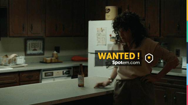 Short sleeve sweater top worn by Phyllis Shapiro (Kathryn Hahn) as seen ...