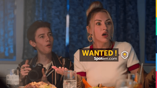 Raglan tee worn by Harper Kreyman (Sabrina Carpenter) as seen in Tall ...