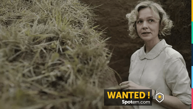 Gold watch worn by Edith Pretty (Carey Mulligan) as seen in The Dig ...
