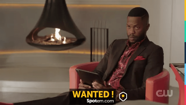 Gold Watch worn by Jeff Colby (Sam Adegoke) as seen in Dynasty TV show ...
